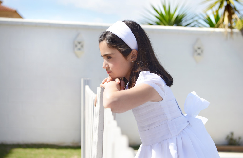 marbella outdoor first communion photos - peluqueria infantil - estudio ...